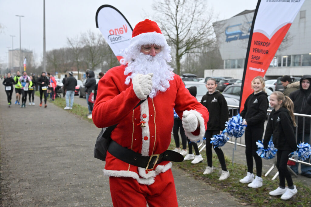 WERELDRECORD! Hilde Dosogne liep vandaag haar 366ste marathon – Lo Actueel
